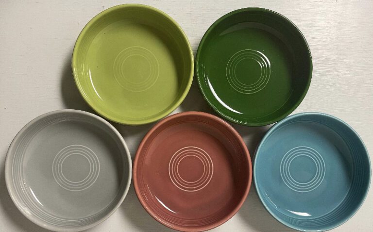 How Old is my Fiestaware? Fiesta Identification Guide – Antique Answers