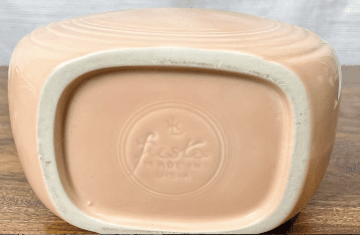 How Old is my Fiestaware? Fiesta Identification Guide – Antique Answers