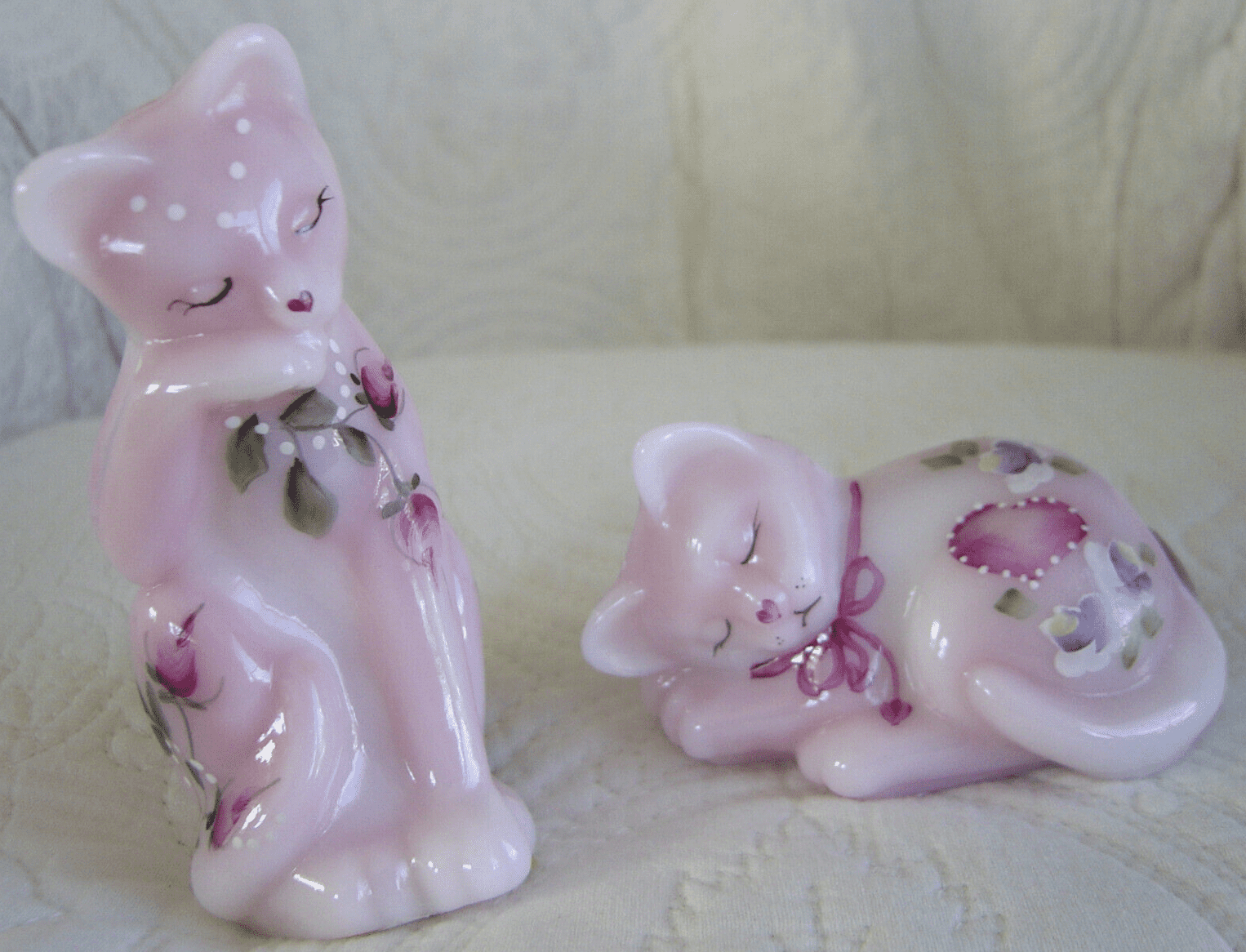 History and Value of the Fenton Cat – Antique Answers